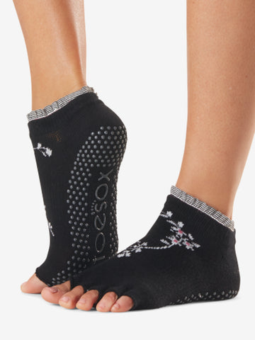 Toesox Yoga Socks | Grip Socks | Yogamatters